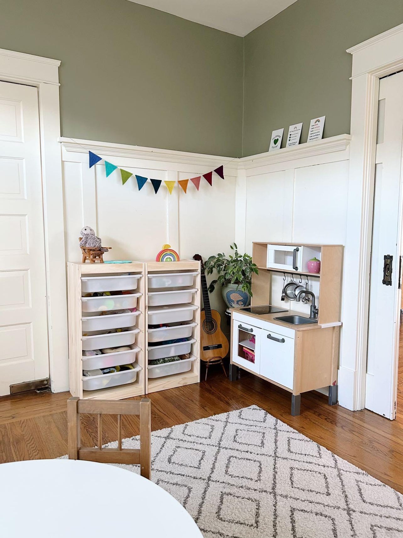 Sarah Adams Talks Montessori at Home– Chorus and Clouds